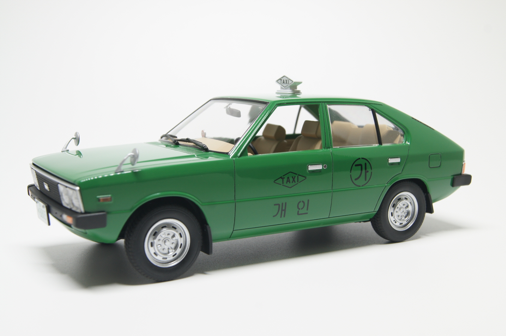 Auto Pla - [ACADEMY]1/24 Hyundai Pony Taxi MCP w/Driver Figure